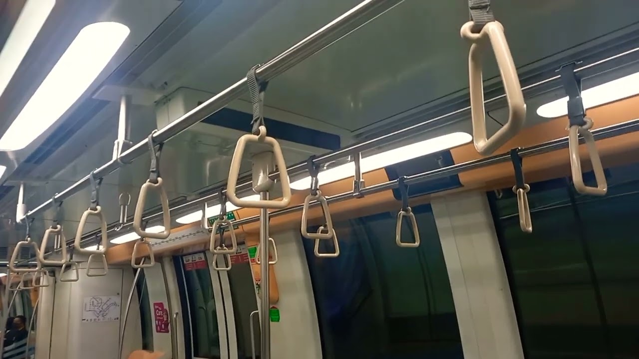 SBS Transit Alstom Metropolis C751A (7015/7016): Outram Park to ...