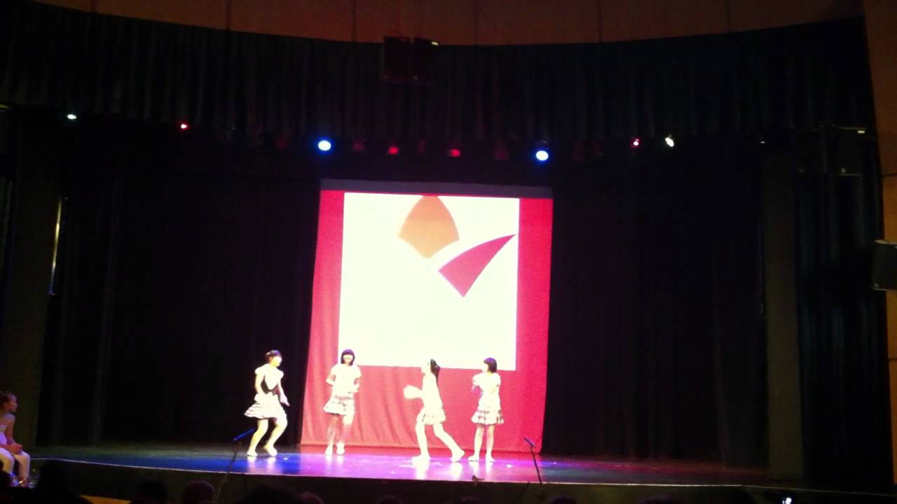 orchidea iskola 2011-2012 (tanévzáró) 美丽新世界 - YouTube