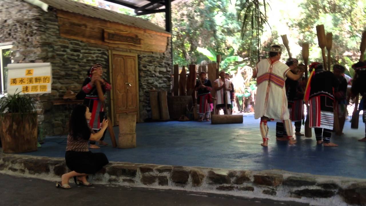 Bunun Tribe Pounding Millet Music, in Dili Village, Nantou County ...