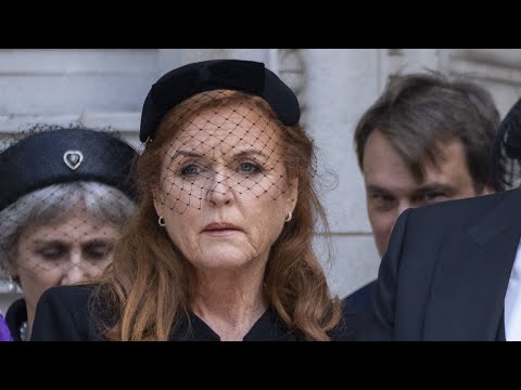 Reports Sarah Ferguson checked into Swiss mental health clinic