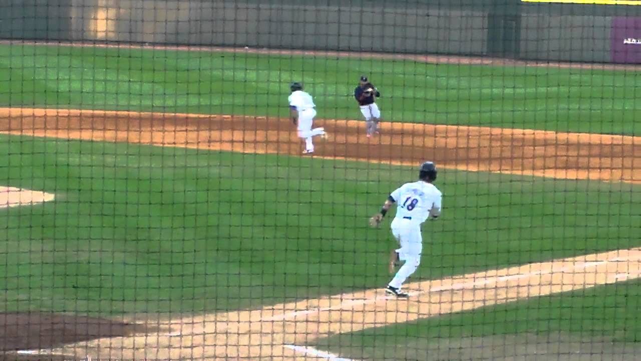 Potomac LHP Brett Mooneyham vs. Winston-Salem 2B Joey DeMichele, 5.3.14 ...
