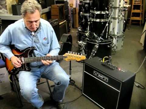 Backstreet Music Shop Demo's the Schecter Hellcat and the VHT Classic ...