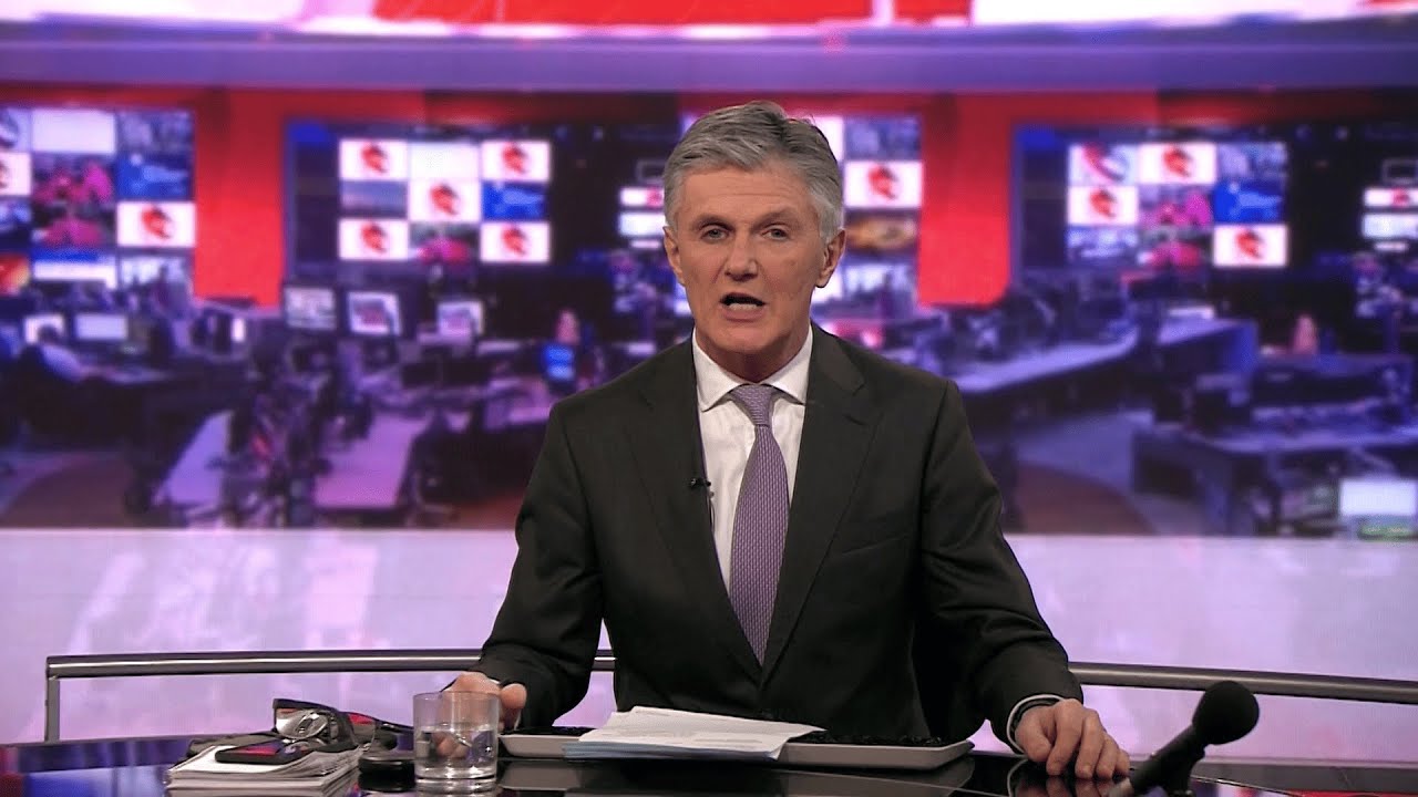 BBC World News (12GMT Headlines + Intro - 23/12/21) [1080p50] - YouTube