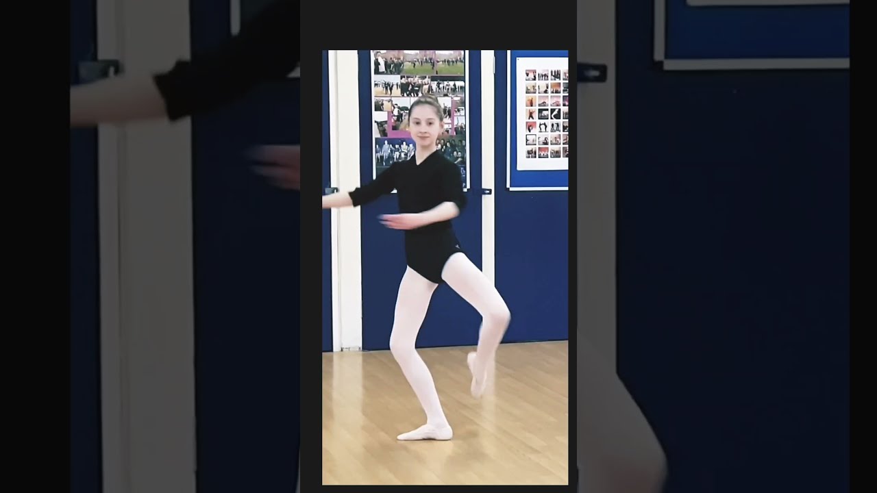 First attempts pirouettes en decors @LG BALLET #shorts - YouTube