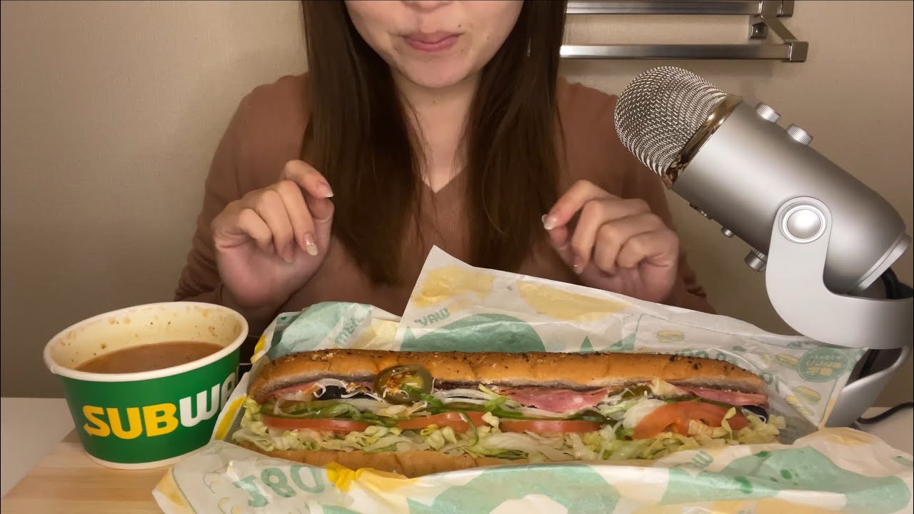 ASMR Subway🥪 Eating sounds😚♪ - YouTube