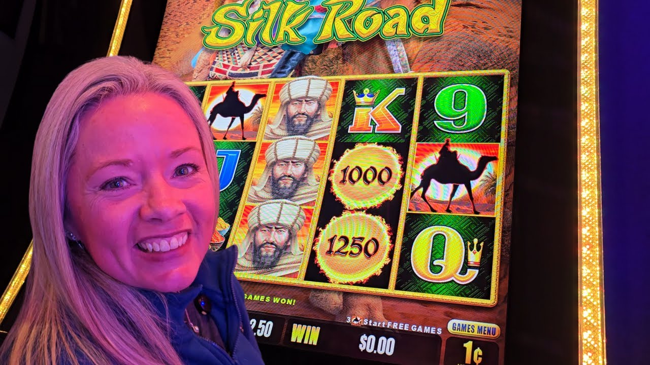We Gamble On A Dragon Link SILK ROAD Slot Machine At El Cortez Casino ...