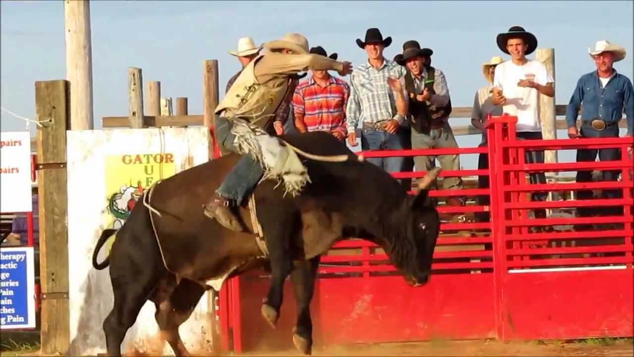Circle S Rodeo / Bull Riding in Myakka City, FL July 28, 2012 - YouTube