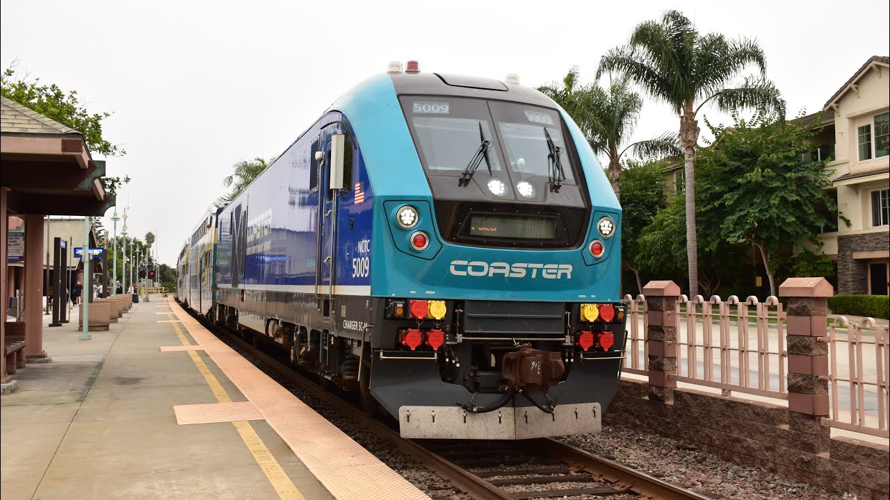 Trains all around SoCal ft. Tons of hornshows, Geo trains, P42s, Dash ...