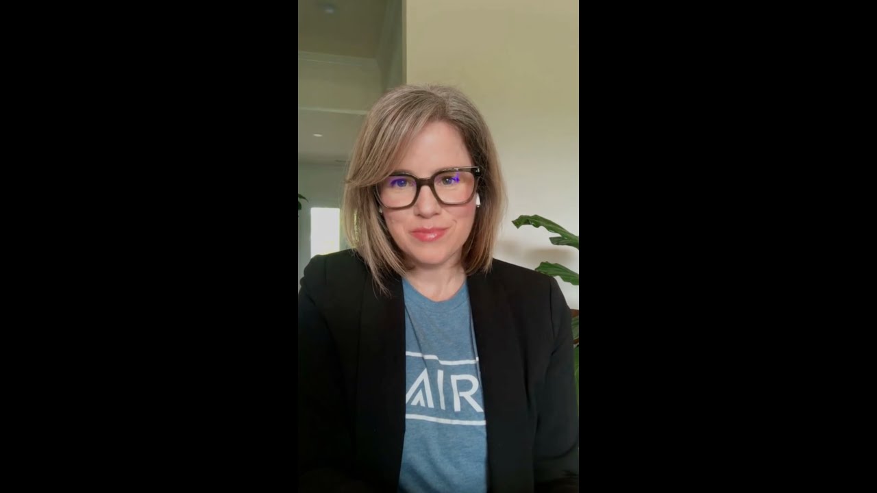 HubSpot Talks | Contact View with Lisa | LAIRE Digital - YouTube