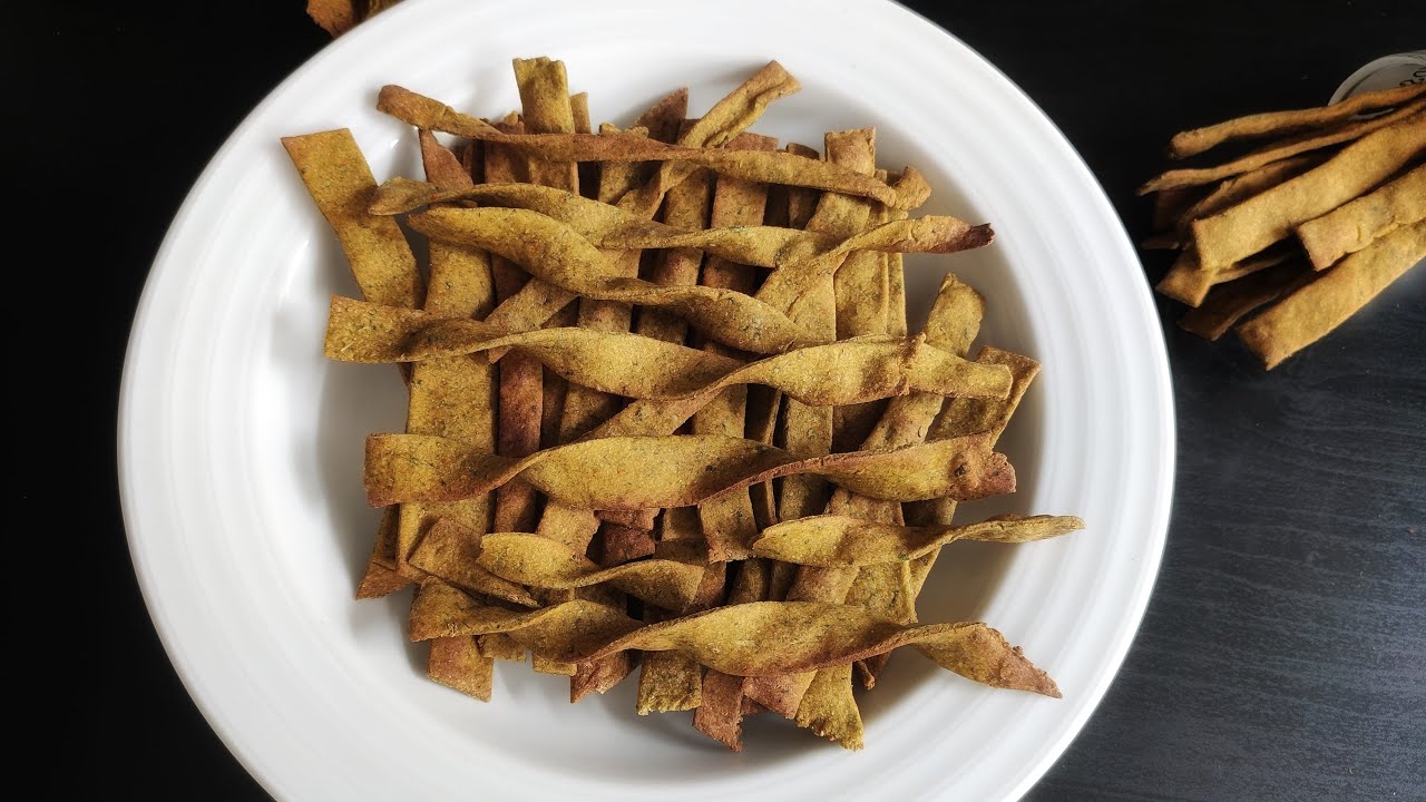 Spinach stick Crackers |Quick Tea-time snack| बिना फ्राई किये बनाये ...