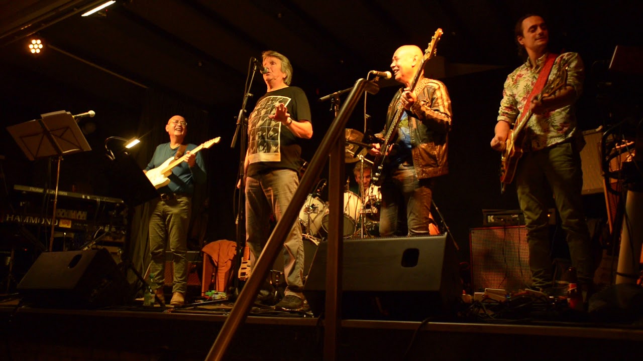 Ruby's Plane Plays Deep Purple - YouTube