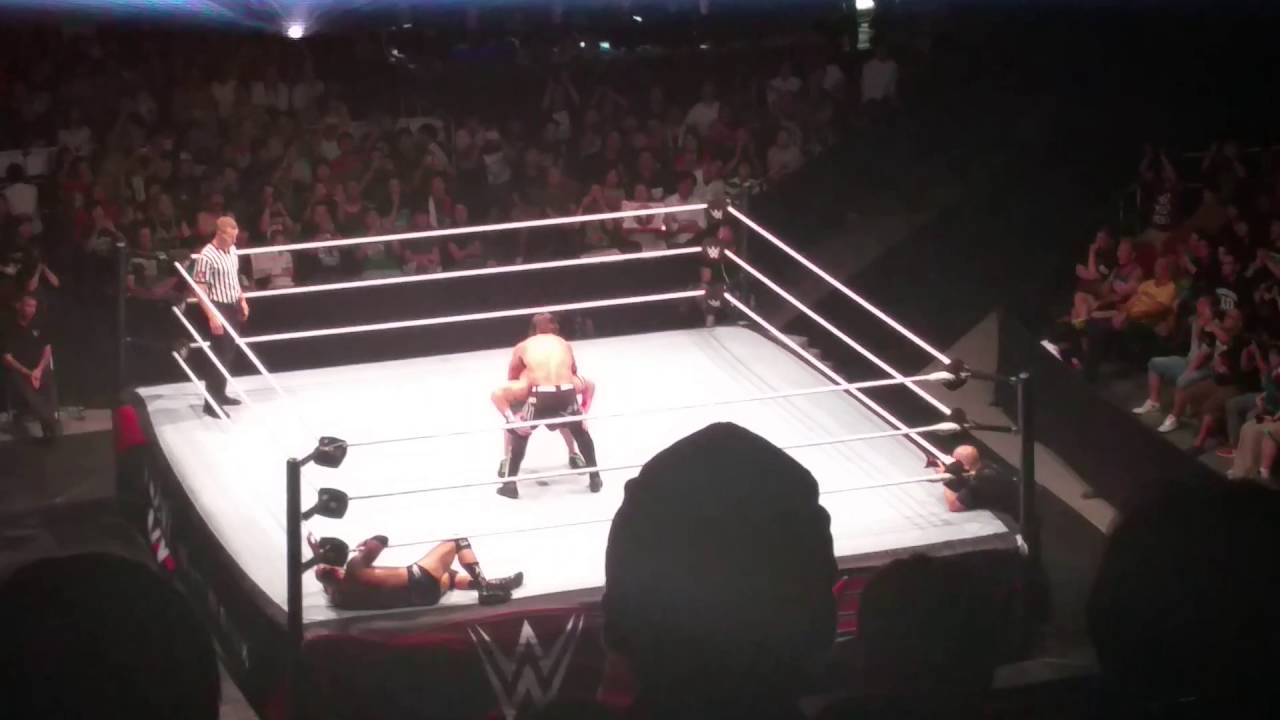 WWE Live Japan 2016 Part 6 - YouTube