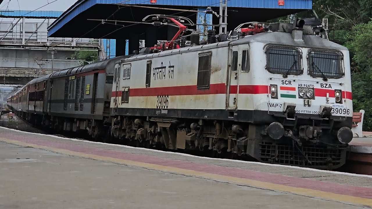 HIGH RISE PANTOGRAPH [HRPT] WAP~7 FROM BEZAWADA SHED SKIPPING WITH ...