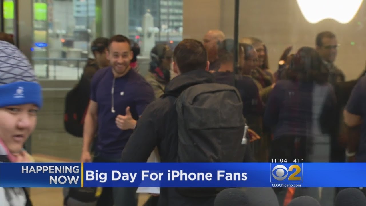 Hundreds Camp Out To Buy The New iPhone X - YouTube