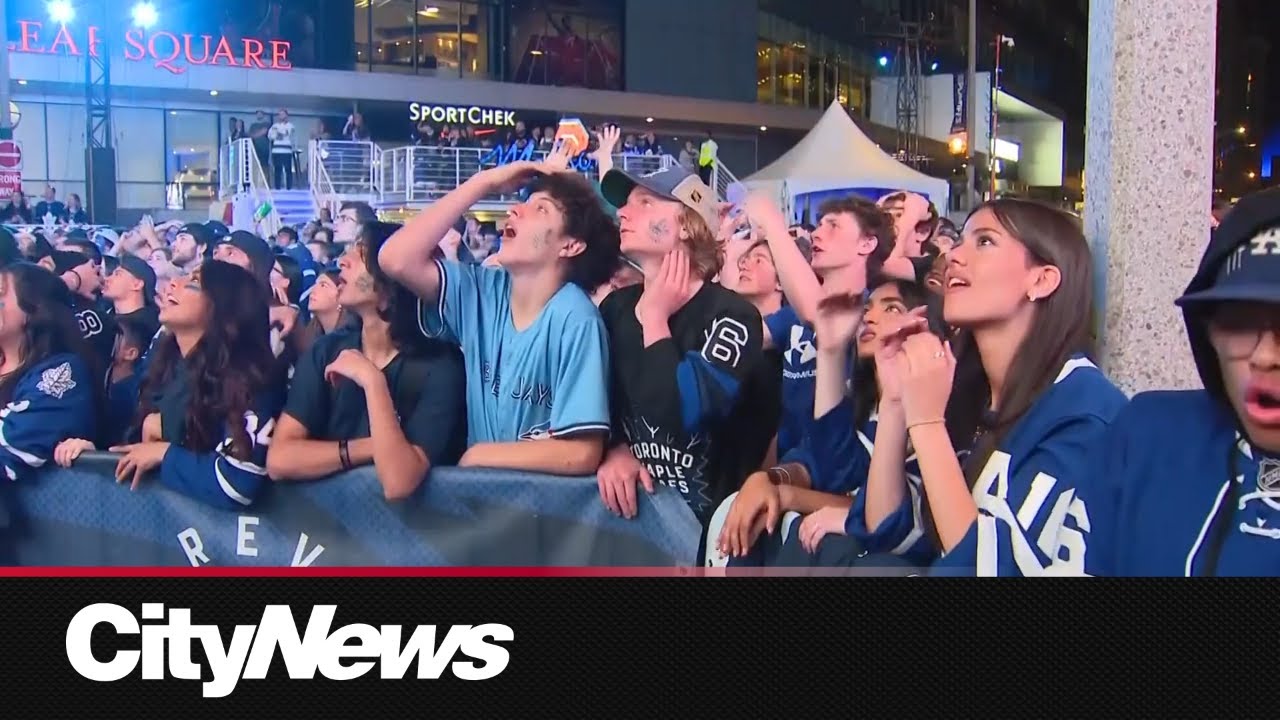 Toronto Sports fans give resolution for teams - YouTube