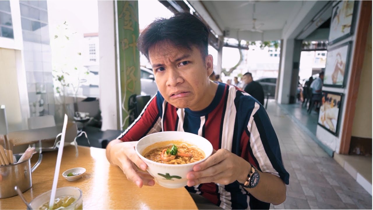 Is this really the BEST LAKSA in Miri? | 63 Cafe Laksa, Lao Yang ...