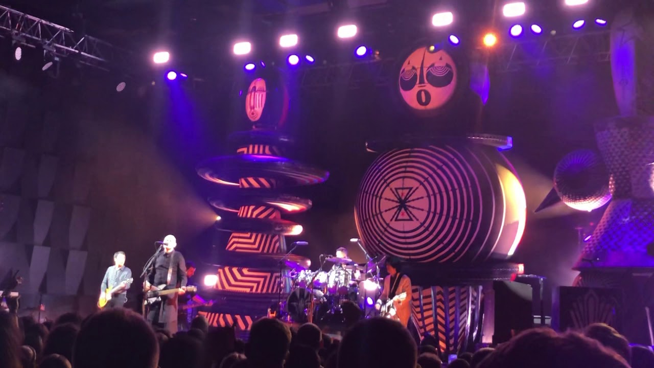 The Smashing Pumpkins - Hummer - Prague 06/06/19 - YouTube