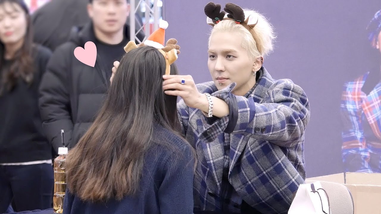[ENG] 송민호 달달함에 난리난 현장 MINO so sweet : 아낙네 팬사인회 FIANCÉ solo fansign ...
