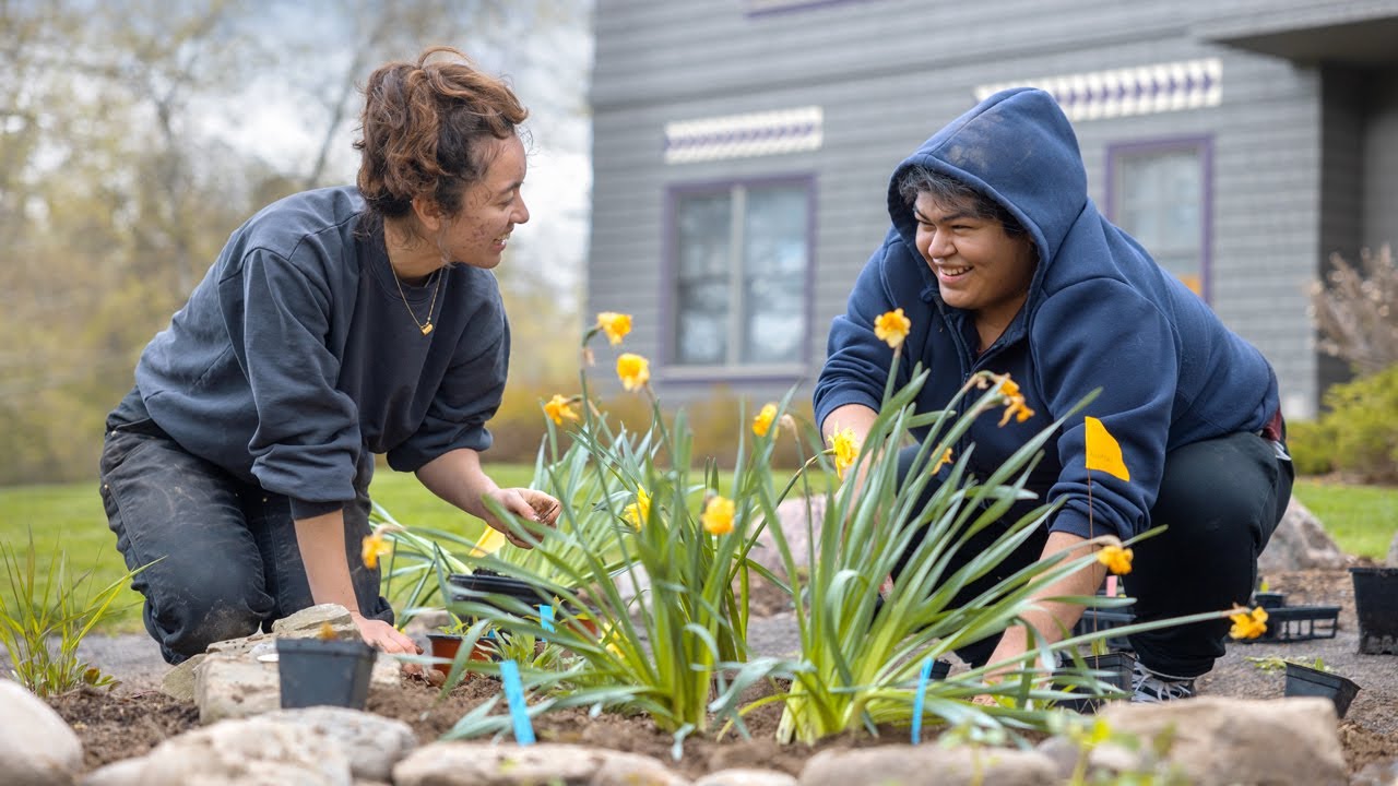 Akwe:kon Healing and Honoring Medicinal Garden helps connect Native ...