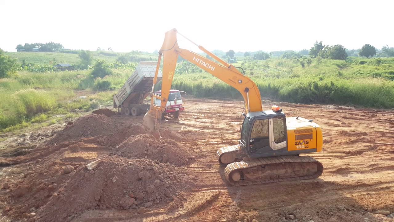 รถแบ็คโฮ HITACHI ZAXIS 180 LC & รถ 10 ล้อดัมพ์รุ่นใหญ่ - YouTube