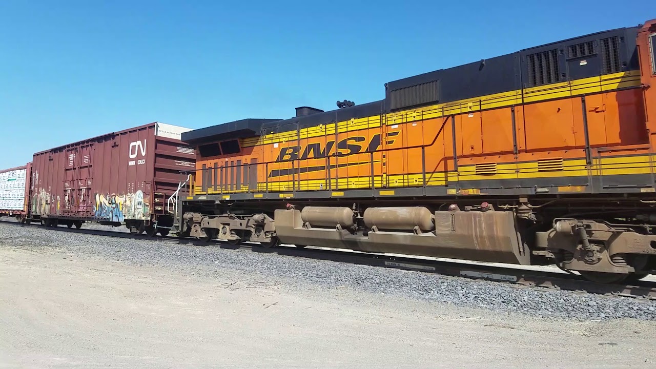 BNSF 9075 SB with a very nice K5LLA part 4 of 4 - YouTube