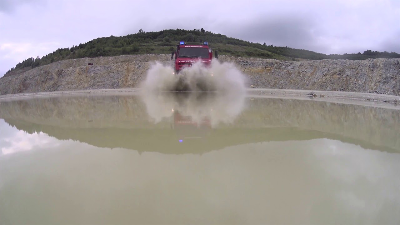 Unimog-Action im Steinbruch - YouTube