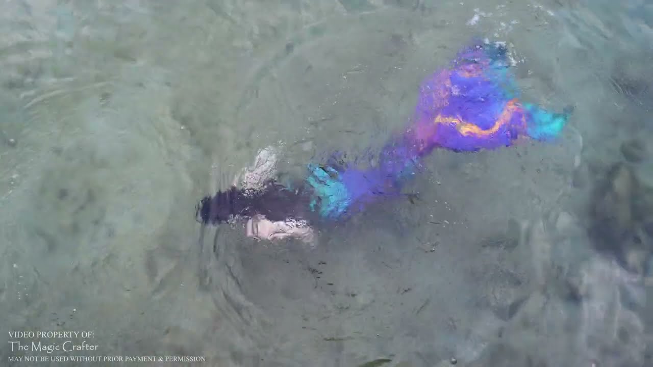 A Mermaid's Peaceful Evening Swim (swimming in a legacy Jewel Goby ...