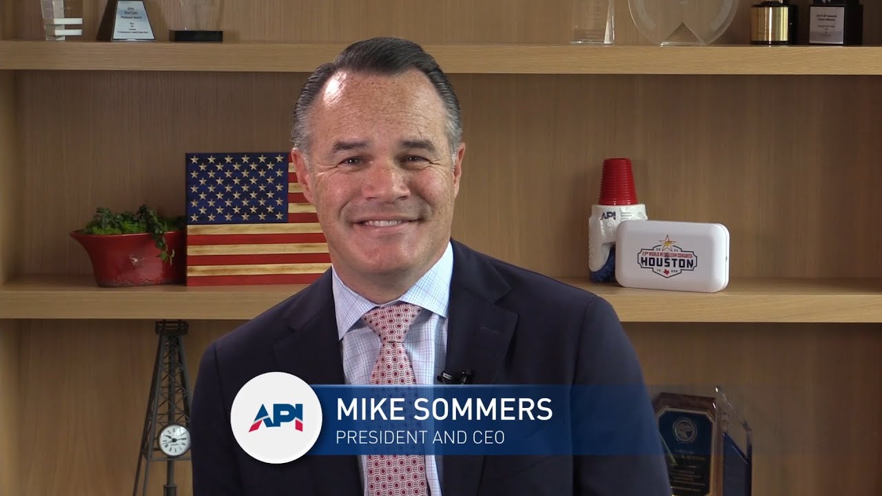 The Houston Economics Club 2021: API President & CEO Mike Sommers - YouTube
