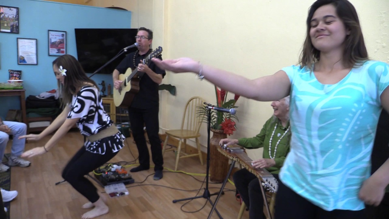 "Ka Uluwehi O Ke Kai", Stephen Inglis And Patti Maxine, Hula By Kapua ...