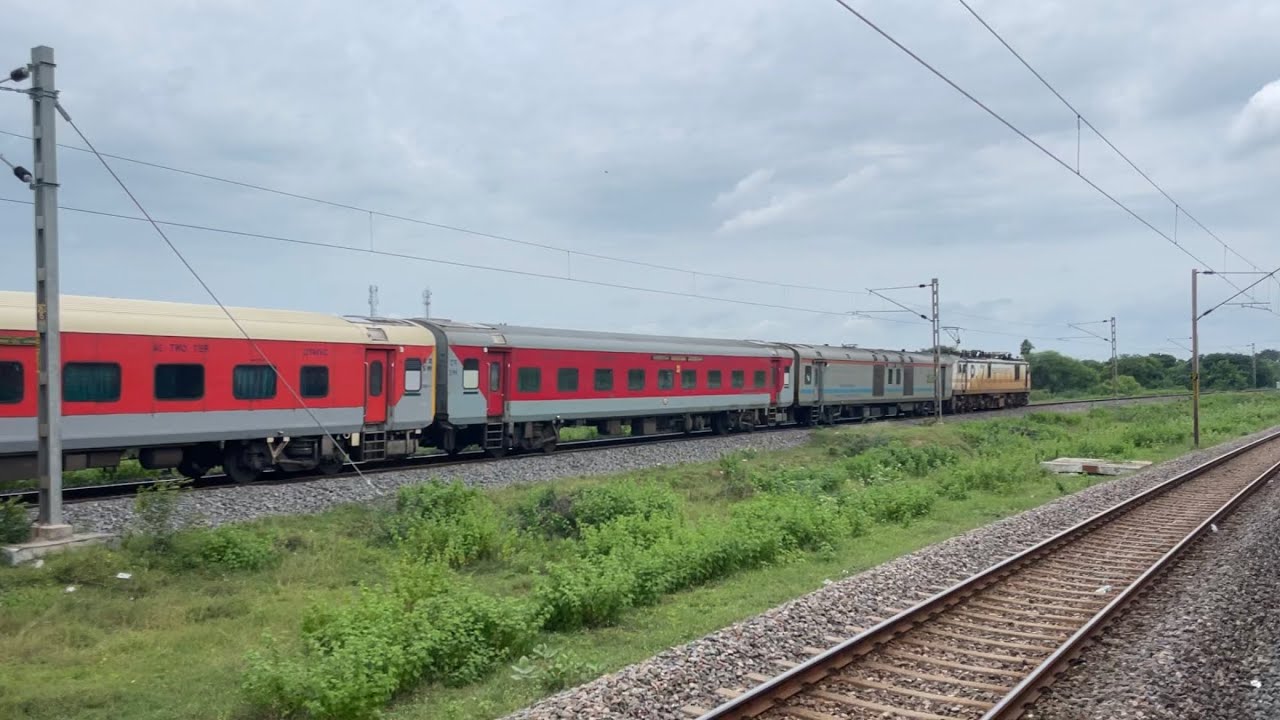 Raj meets Raj | Chennai Rajdhani | Bengaluru Rajdhani | Full Journey ...