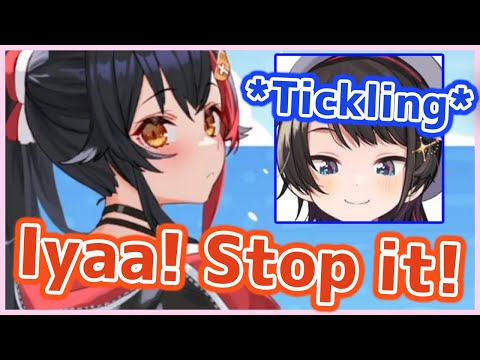 Subaru suddenly starts tickling Mio on on her Ending part【Hololive】