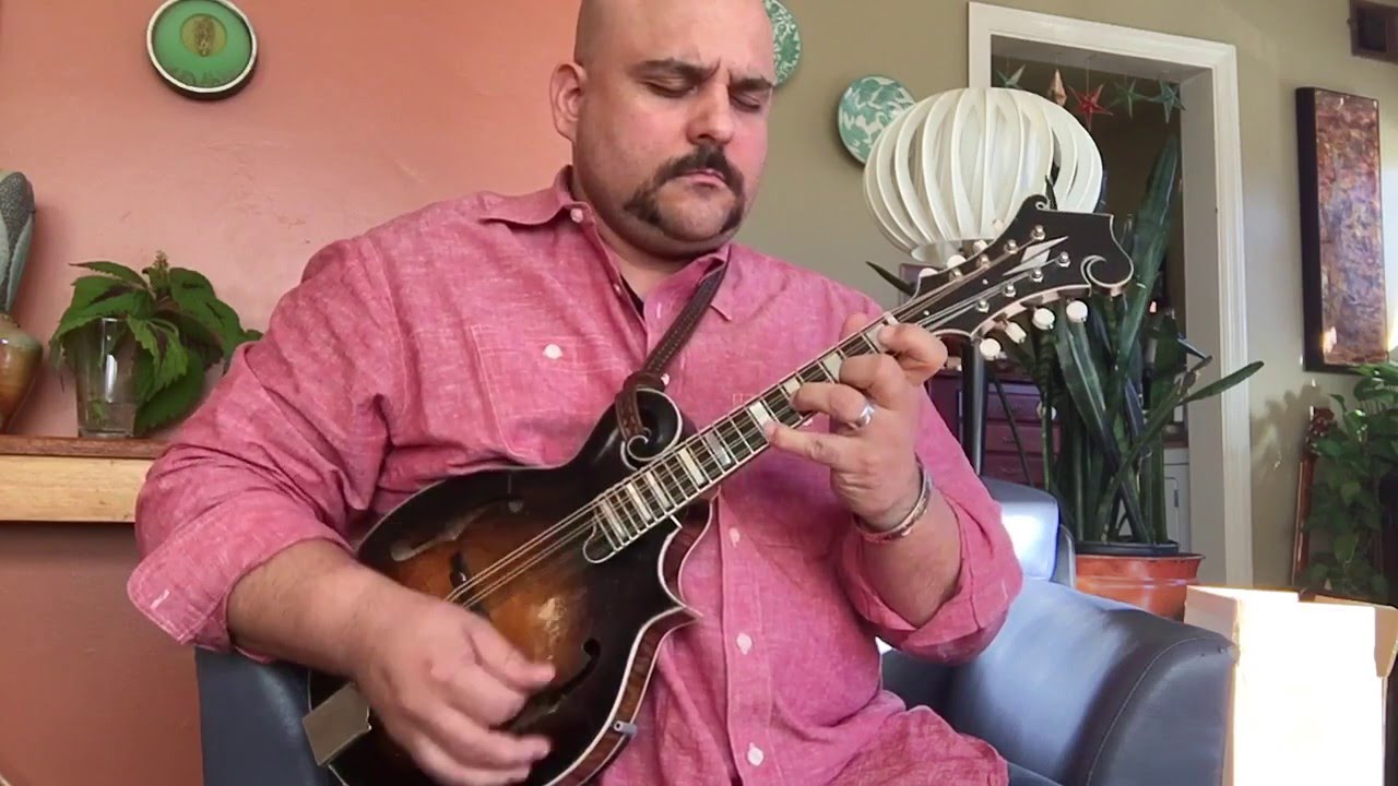 Riff of the week #3 - Variations on "Wheel Hoss" - Frank Solivan - YouTube