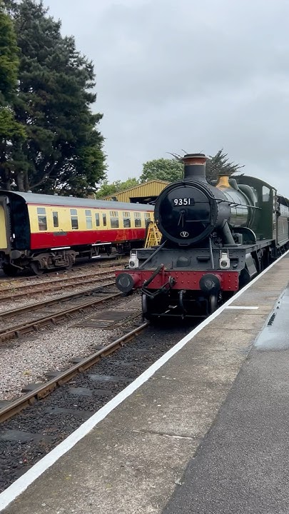 9351 loco arriving into Minehead 27/5/25 - YouTube