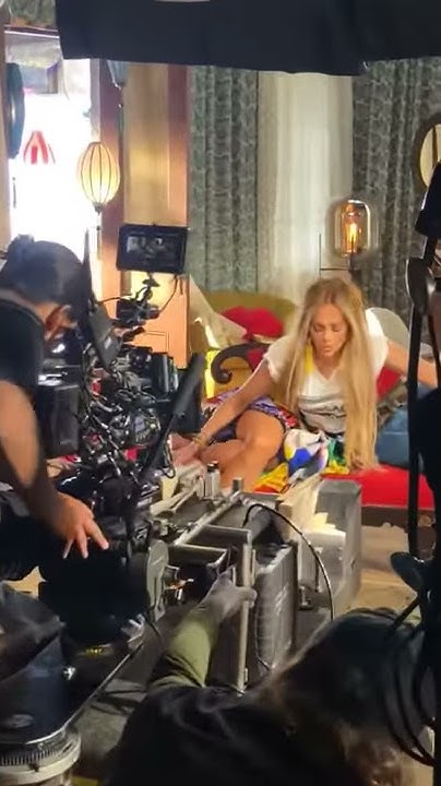 Se acabó el amor - Yandel ft Jennifer Lopez Abraham Matheo - YouTube