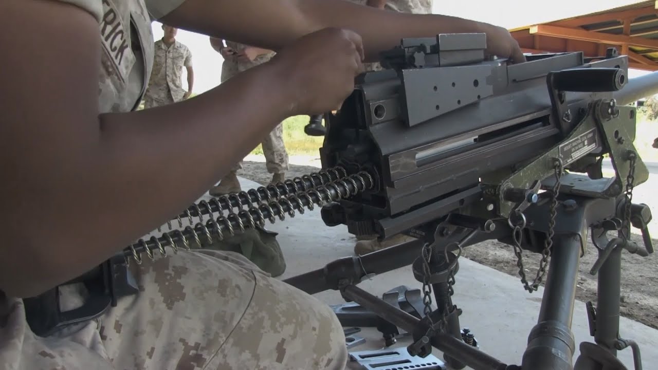 Soldiers get Basic Machine Gunner’s Course - YouTube