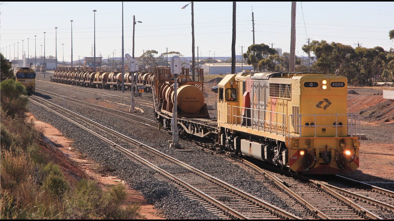 Aurizon Acid, Nickle & Cement Trains + CF on SCT Freight: Trains of ...