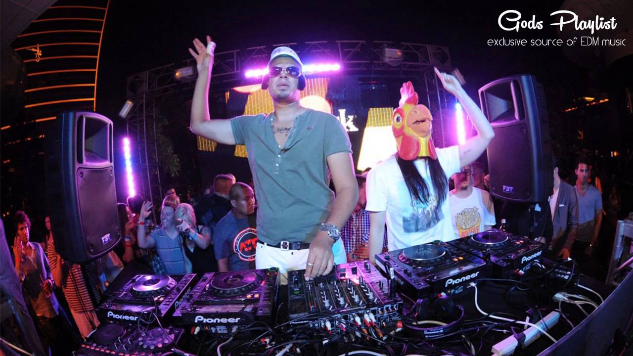 Afrojack & Steve Aoki - Jump (TomorrowWorld 2013) - YouTube