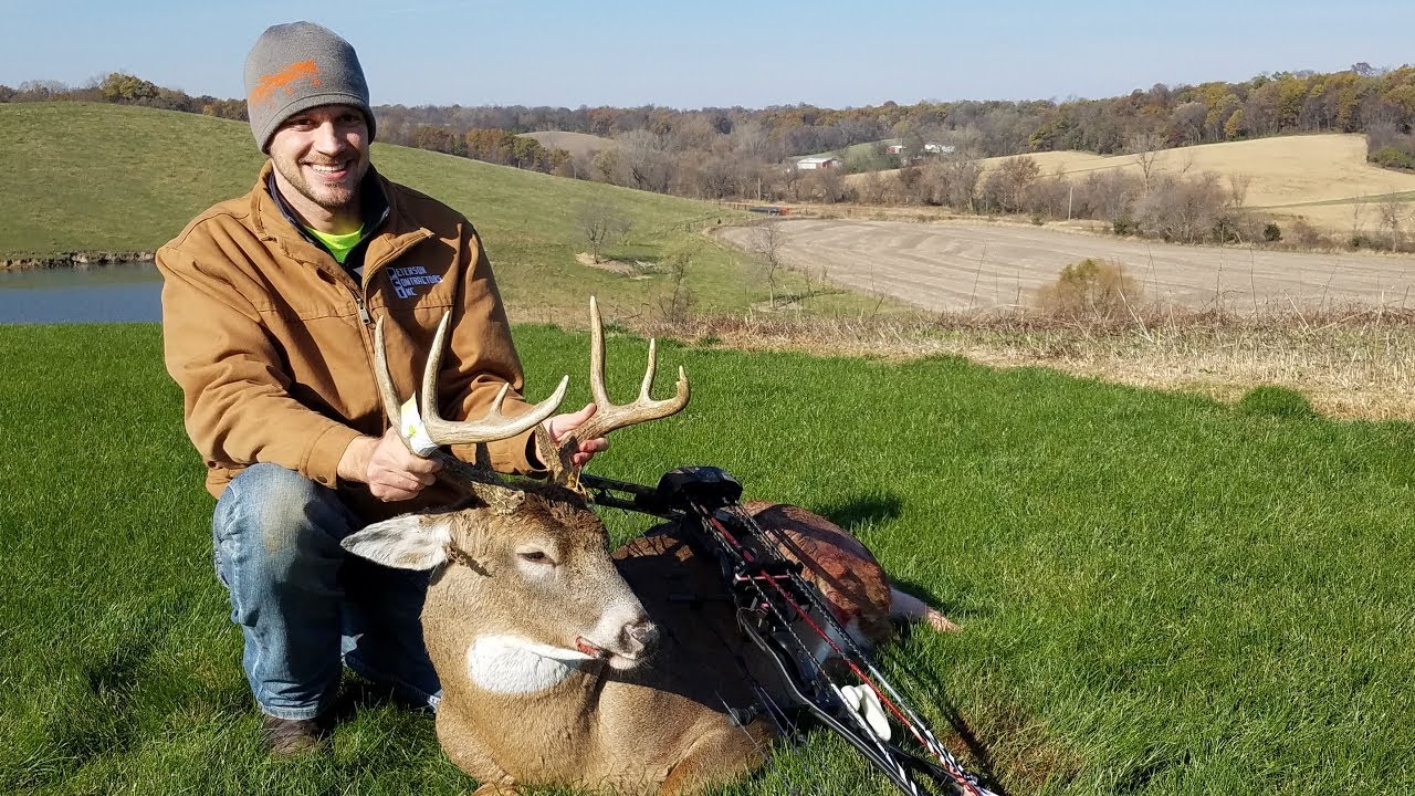 2017 Bow buck - YouTube