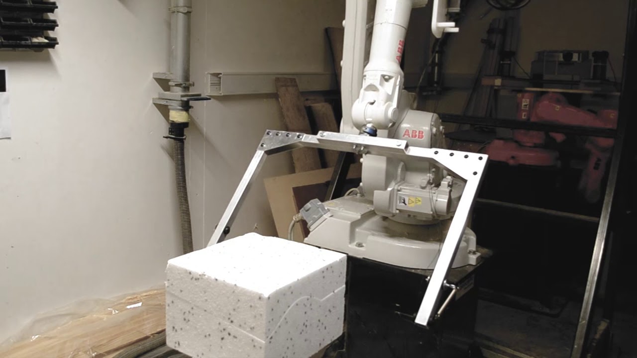 Robotic Hot Wire Cutting - YouTube