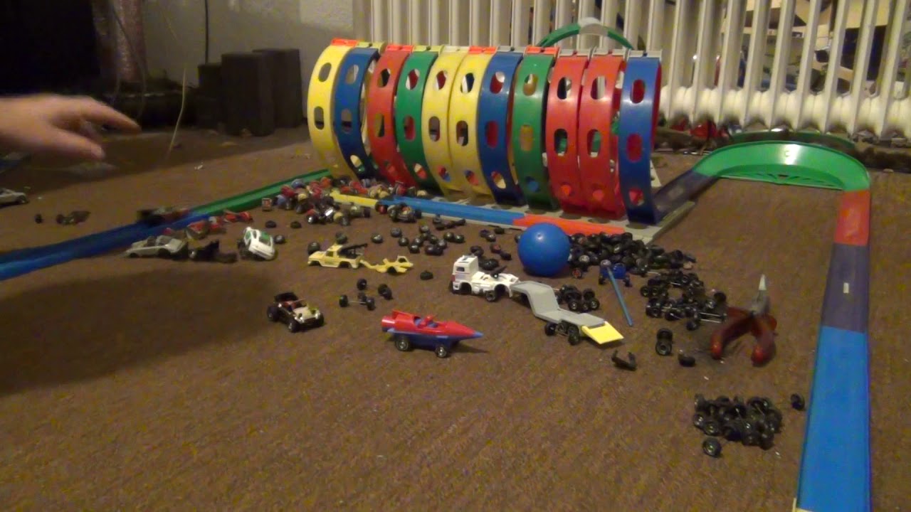 DARDA AUTO BAHN - Phantasie Auto Typ 2 - 10 LOOPINGS - rot-gelbe ...