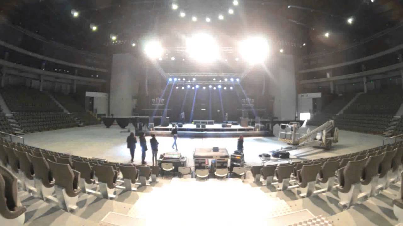 The Dire Straits Experience at BULSTRAD ARENA Ruse - Timelapse - YouTube