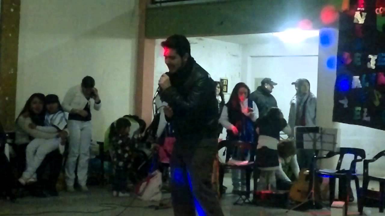 Daniel LLovera(DANILO). COVER VOLVER A AMAR - YouTube