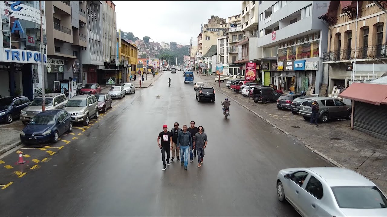 AmbondronA - Iray minitra (Official video) - YouTube Music