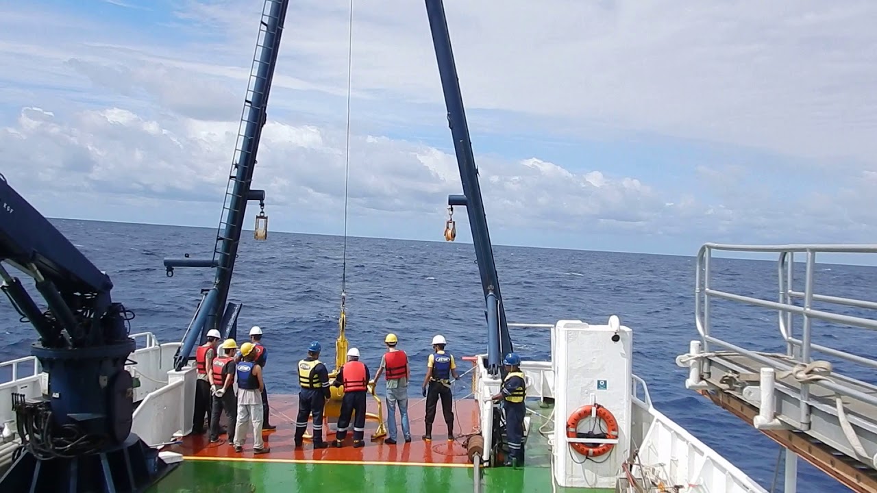 Box coring lauching 1 DSCN3686 - YouTube