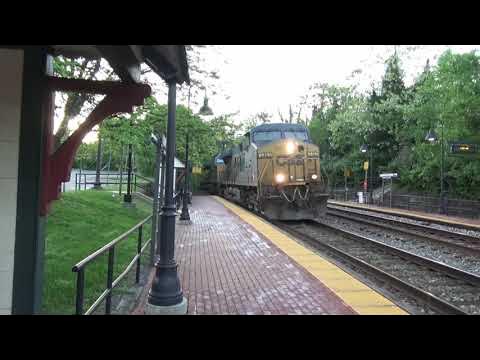 Fast CSX Double Stack Train - YouTube