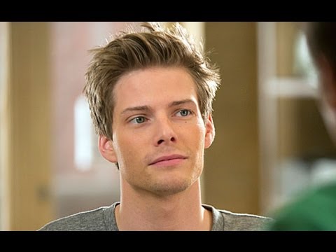 The Good Wife Recruits Weeds Alum Hunter Parrish for a Season 5 Guest Spot