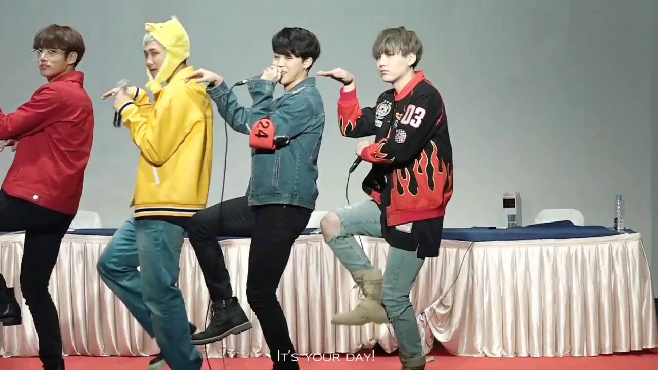 [FANCAM] 160514 BTS Sinchon Fansign (Suga Focus) 1 - YouTube