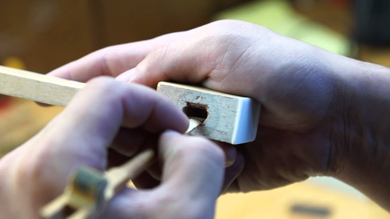 Tightening keys - YouTube