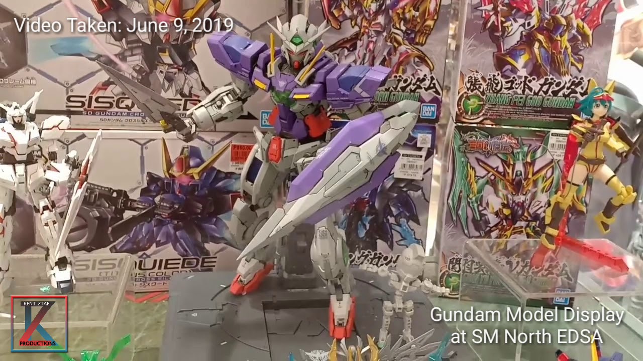 Gundam Model Display [at SM North EDSA] - YouTube