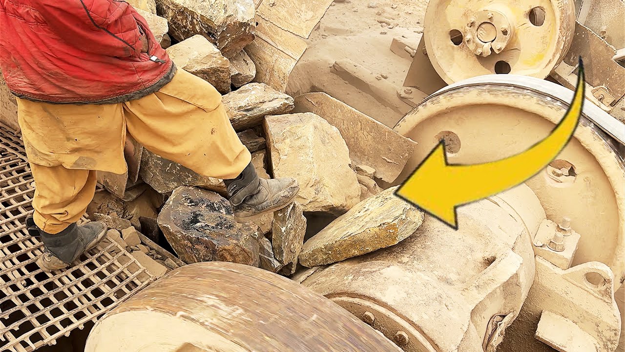 BIG ROCK Crusher Machine - FULL Powerful Process) A GIANT in Action ...